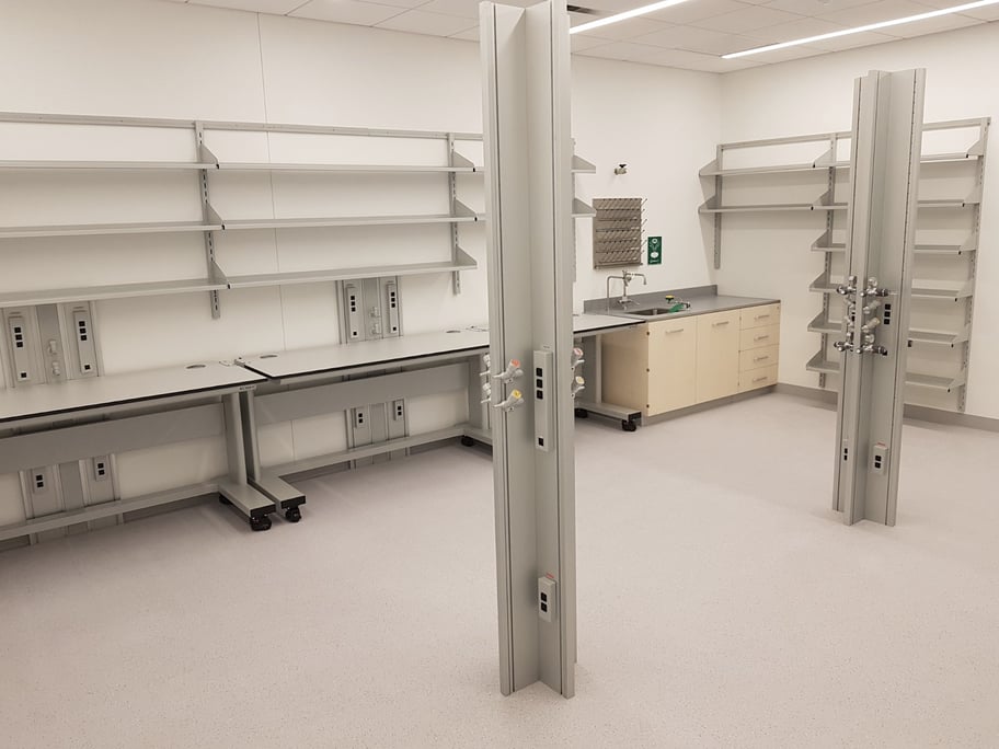 Benefits and Applications of Phenolic Panels in Laboratories