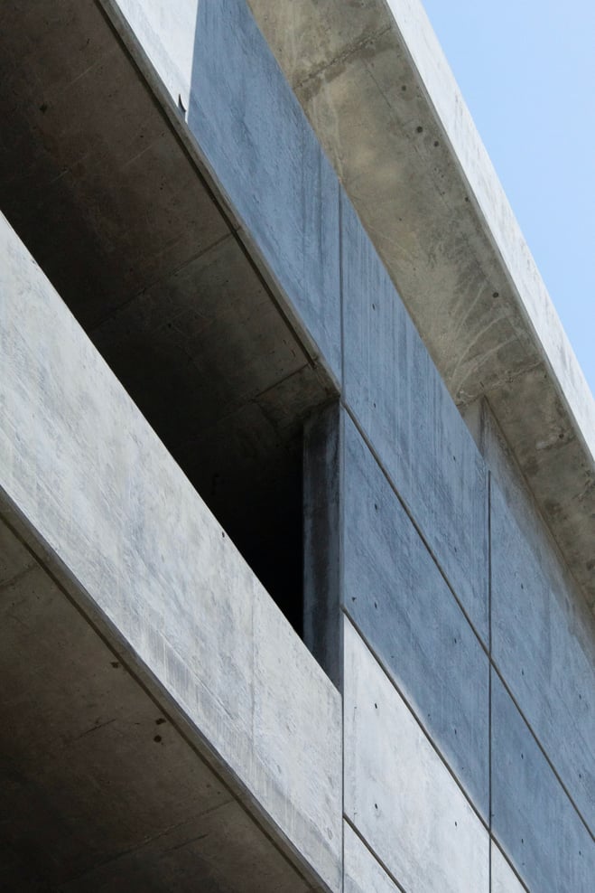 Fiber Cement vs Phenolic Panels: Which is Best For You?